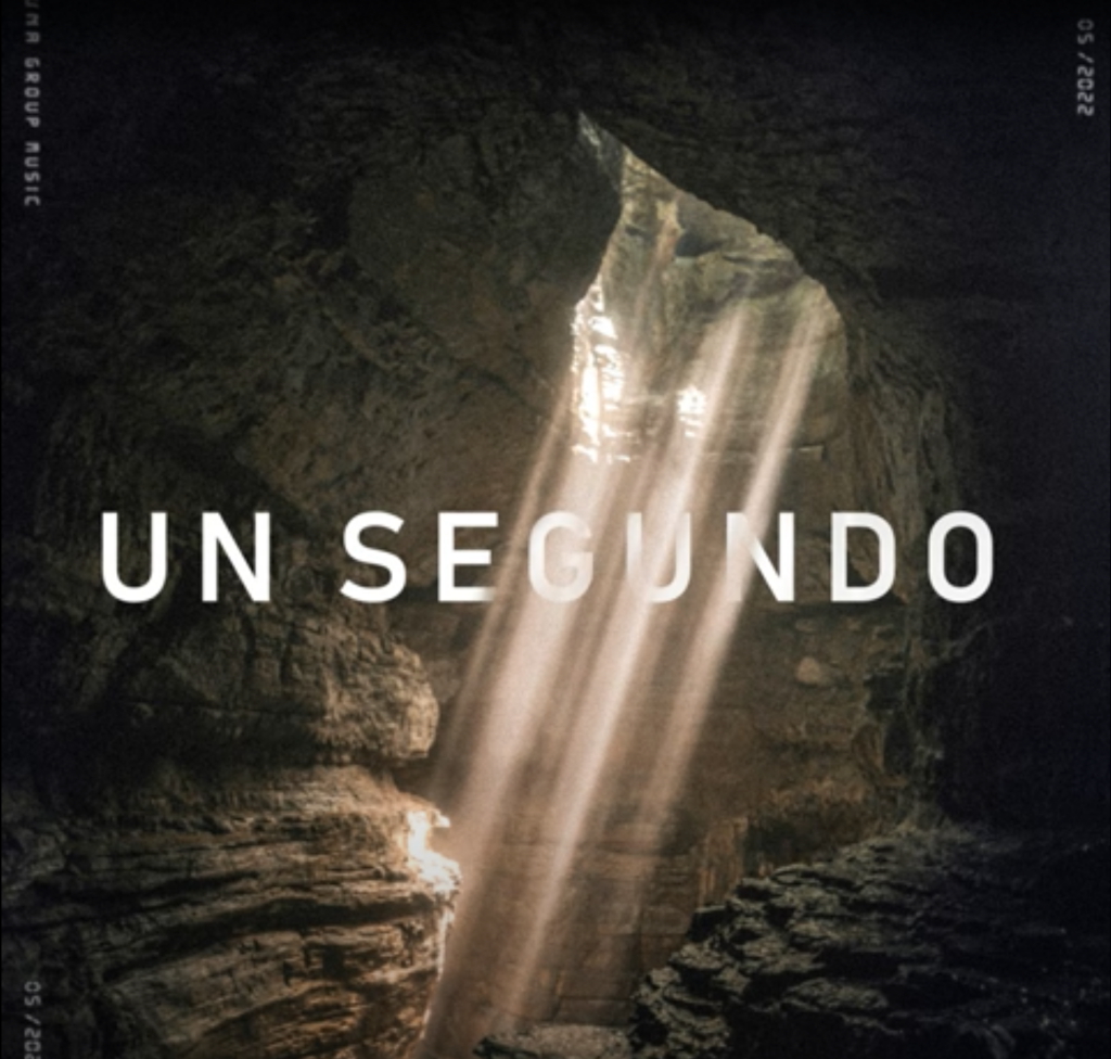 "Si por un segundo vieras cómo te miro... " - Jóvenes Católicos