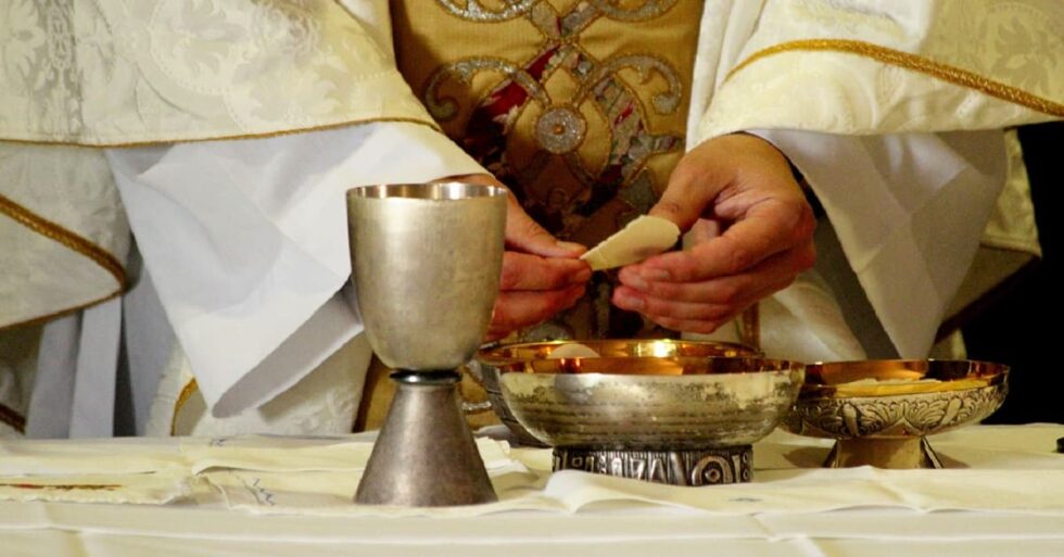 La mejor explicación de qué es la Eucaristía - Jóvenes Católicos